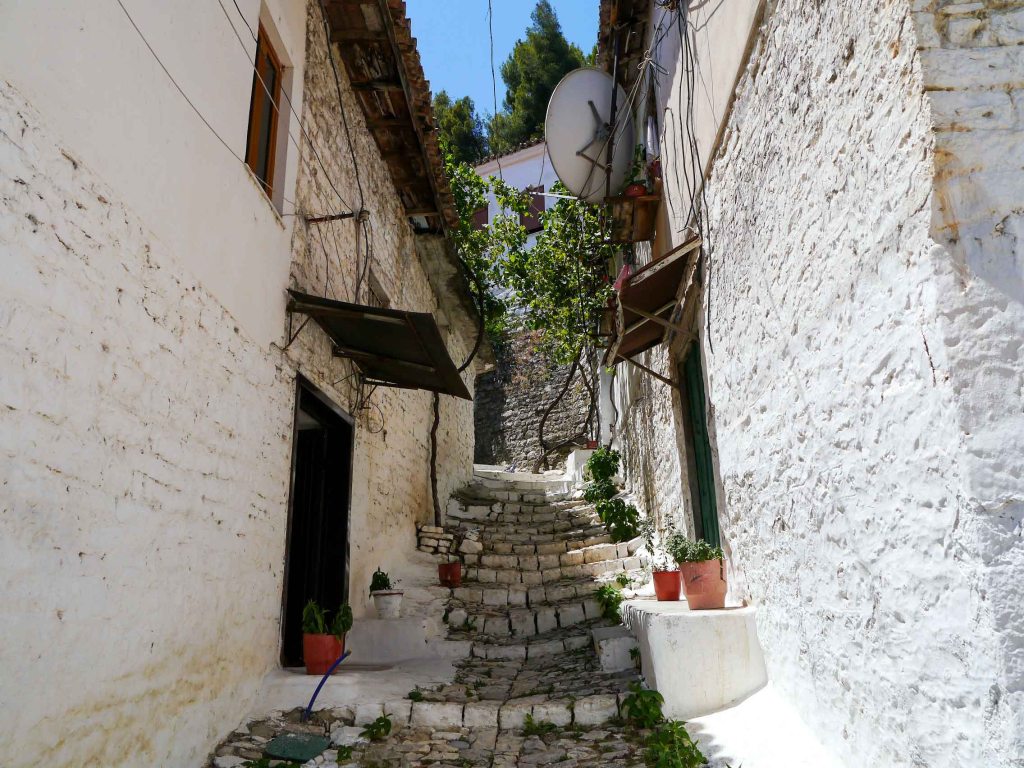 Berat – Trespasser-on-Earth