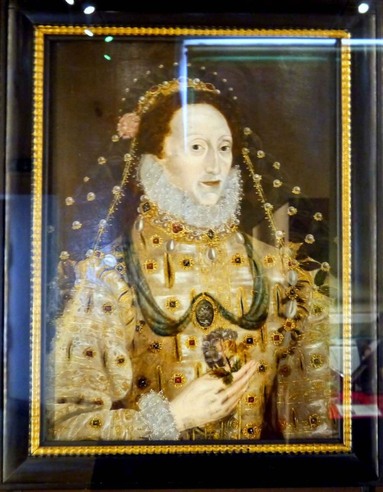 Queen Elizabeth I and Robert Dudley at Kenilworth Castle – Trespasser ...