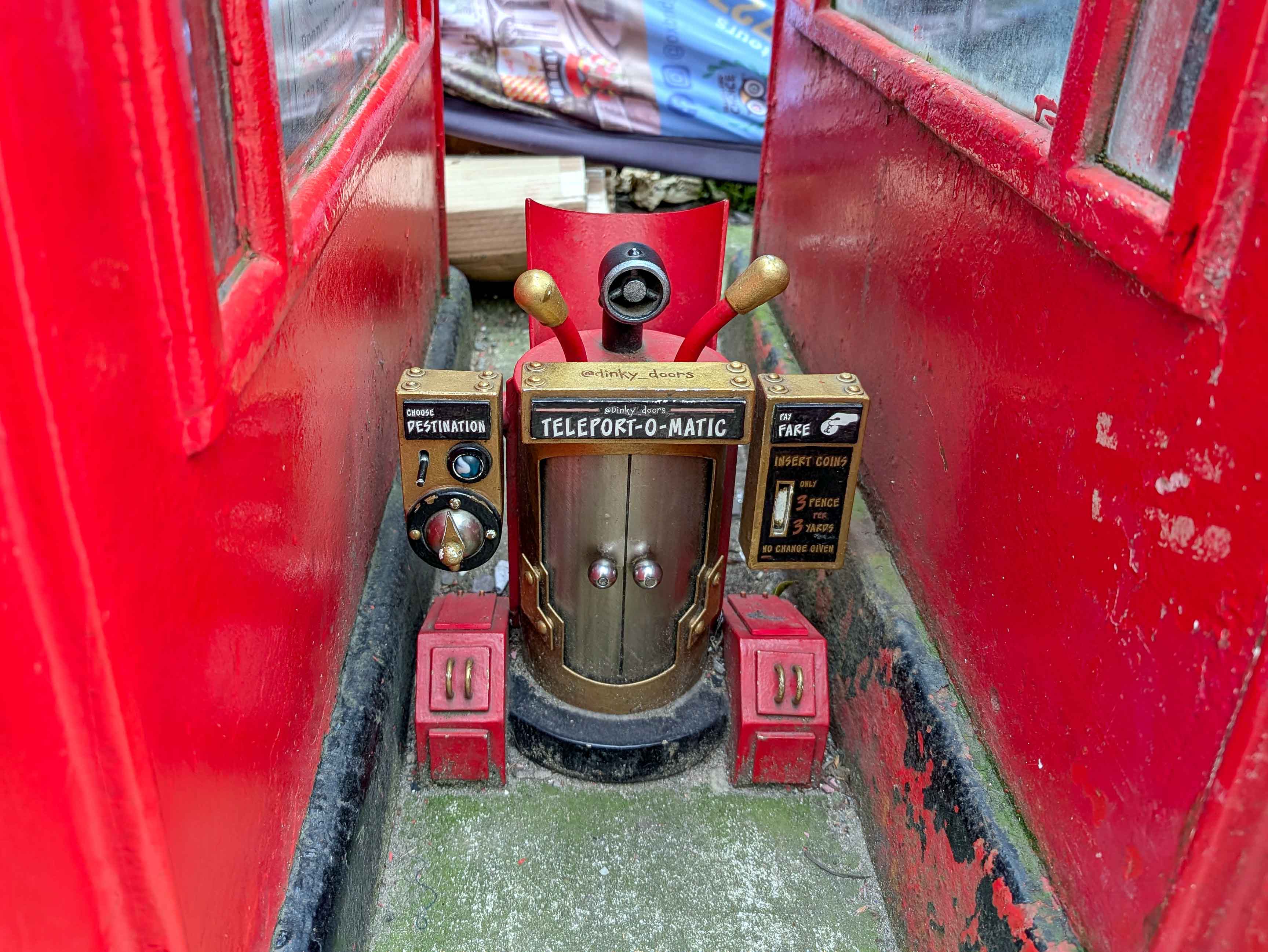 Hunting for the Dinky Doors of Cambridge – Trespasser-on-Earth